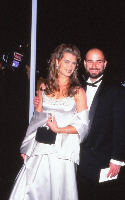 DIA BROOKE SHIELDS und Andre Agassi 1997 formato KB fotografo P14-21-2 ...