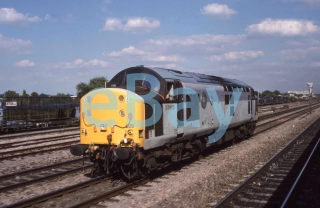 35MM RAILWAY SLIDE of Class 37 37605 @ Reading Copyright to Buyer £4.99 ...
