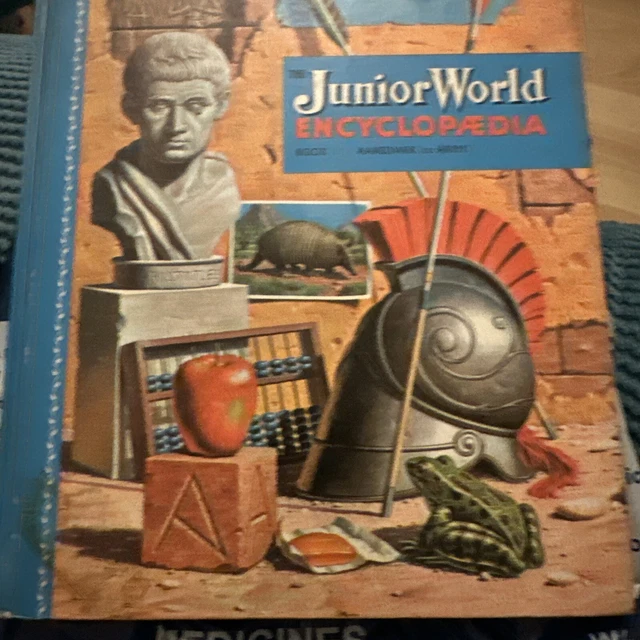 THE JUNIOR WORLD Encyclopaedia Book 1: Aardvark to Army (1960) (ID ...