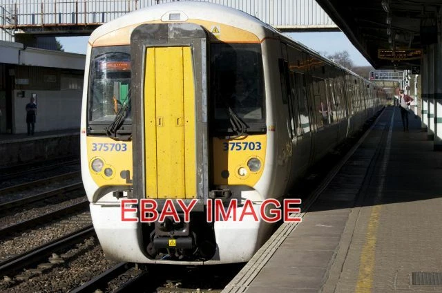 PHOTO CLASS 375 375703+375707 Arrive At Redhill £1.00 - PicClick UK