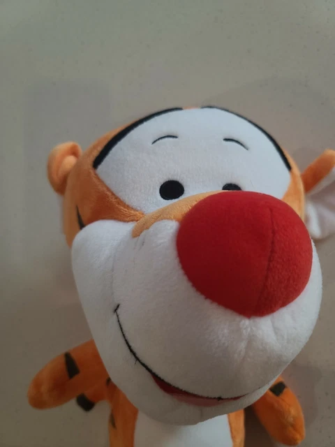 DISNEY BIG HEAD Tigger plush toy is the perfect addition to any Goofy ...