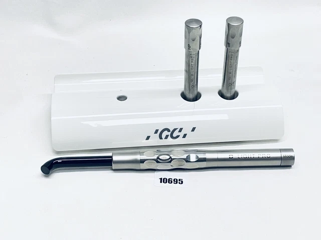 D-LIGHT PRO POLYMERISATIONSLAMPE Gc Curing Light Polylampe A Carreaux ...