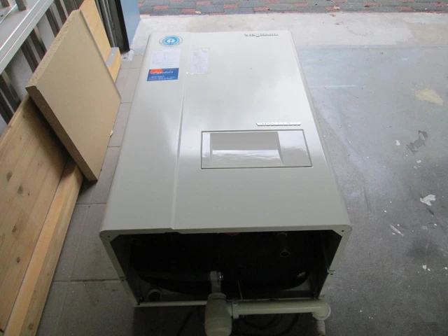 VIESSMANN VITODENS 300 Gas Brennwert Therme EUR 350,00 - PicClick DE