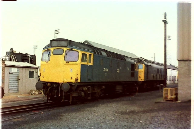 35MM RAILWAY COLOUR Negative Class 27 024 on Ayr Depot £1.75 - PicClick UK
