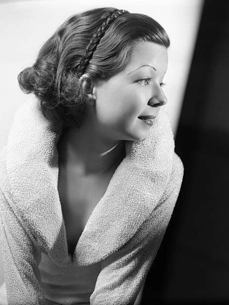 RADIO SINGER AND entertainer Frances Langford 1940s Old Photo 1 EUR 6 ...