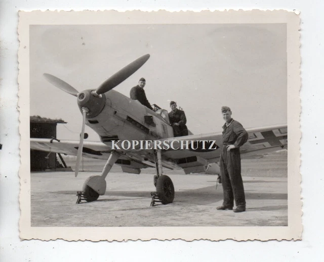 S39- OSTPREUSSEN JESAU Flugplatz Stab JG 1 Flugzeug Me 109 Plane ...