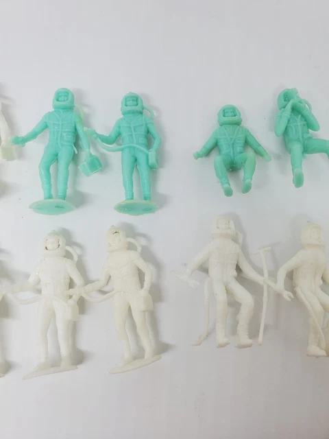 VINTAGE 1960S MPC Astronauts Space Men Plastic Figure Lot Of 14 $15.00 ...