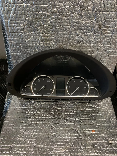 2005 MERCEDES C Class W203 Speedometer Instrument Cluster A2035401048 £ ...