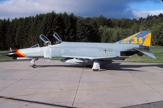 ORIGINAL COLOUR SLIDE F-4F Phantom II spcl. 37+09 of JG73 German Air ...