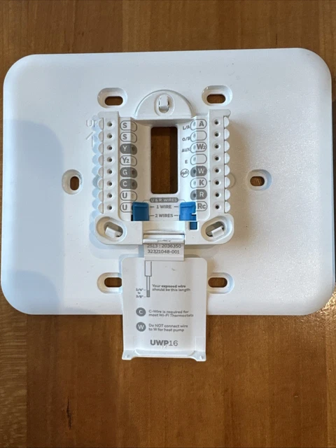 HONEYWELL T6 PRO Series Z-Wave Programmable Thermostat - White ...