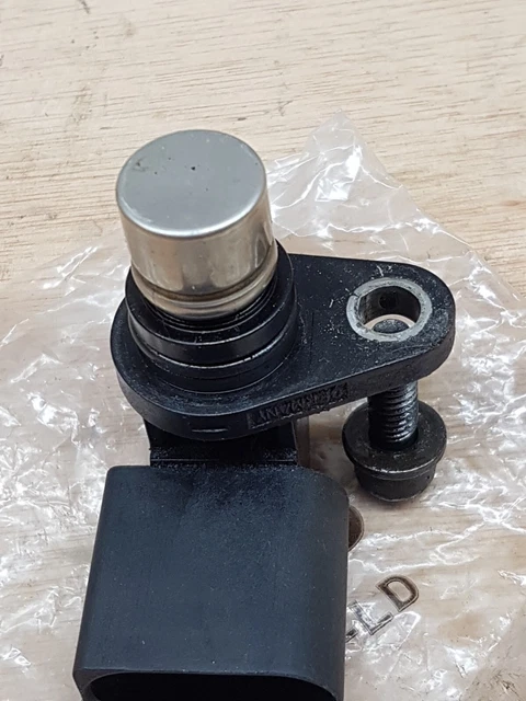 VW GOLF BORA V5 V6 R32 (others) Bosch CAMSHAFT POSITION SENSOR - 06A ...