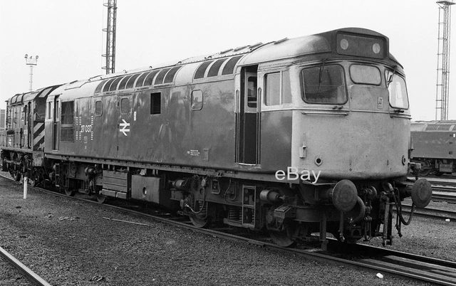 ORIGINAL 35MM B&W NEGATIVE BR CLASS 27 27037 HAYMARKET DEPOT 1983 £3.99 ...
