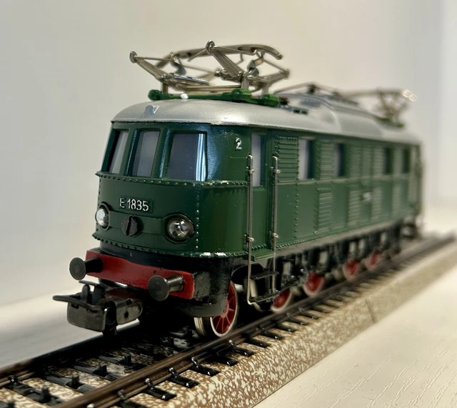 MÄRKLIN H0 3024 E-Lok BR E1835 der DB (analog) in OVP Grün EUR 85,00 - PicClick DE