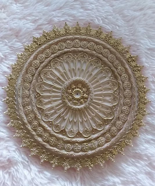 MINIATURE DOLLSHOUSE CARVED Ceiling Rose Stunning Gold Detailing 1/12th ...