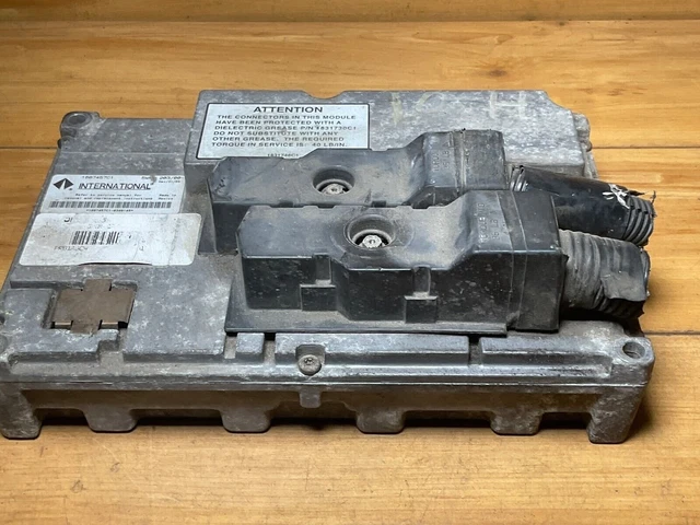 INTERNATIONAL NAVISTAR DT466E Diesel Engine Computer ECM ECU 1807457C1 ...