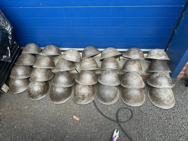 ORIGINAL WW2 BRITISH / Canadian Army Mk3 Hi-Rivet Turtle Combat Helmet ...