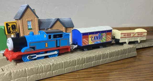 THOMAS & FRIENDS TrackMaster Sodor Candy Factory Ice Cream Factory ...