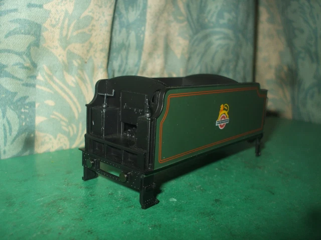 HORNBY EX GWR CASTLE OR COUNTY CLASS HAWKSWORTH TENDER BODY ONLY - No.5 ...
