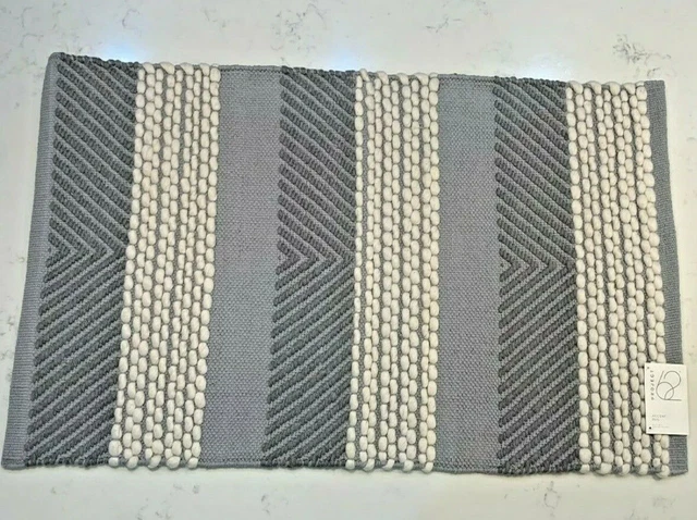 PROJECT 62 GRAY and White Woven Cotton Wool Accent Rug - 24" x 36" $12. ...