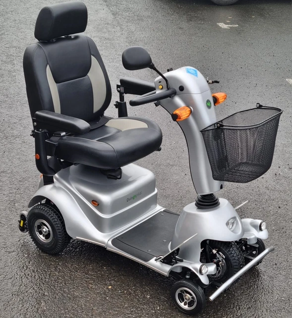 MEDIUM MOBILITY SCOOTER 4 & 8mph QUINGO PLUS. V. Little Use. BRAND NEW BATTERIES £749.00 ...