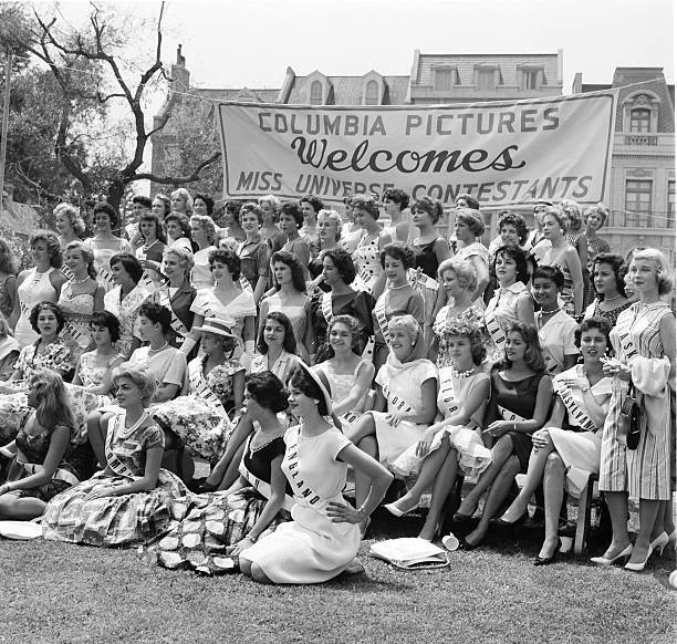 THE 1959 MISS Universe Contestants Poses Old Photo $8.50 - PicClick AU