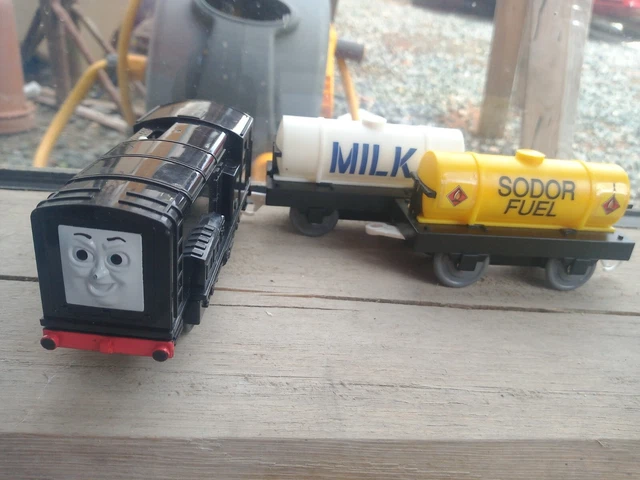 THOMAS AND FRIENDS Trackmaster Tomy motorised battery operated Diesel ...