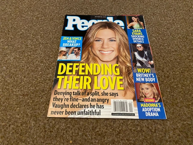 PEOPLE MAGAZINE 30/10/2006 Jennifer Aniston Sara Evans Madonna Hugh ...