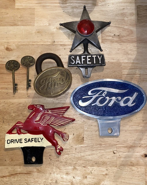 AUTO COLLECTOR PEGASUS License Plate Safety Star Ford Topper Padlock ...