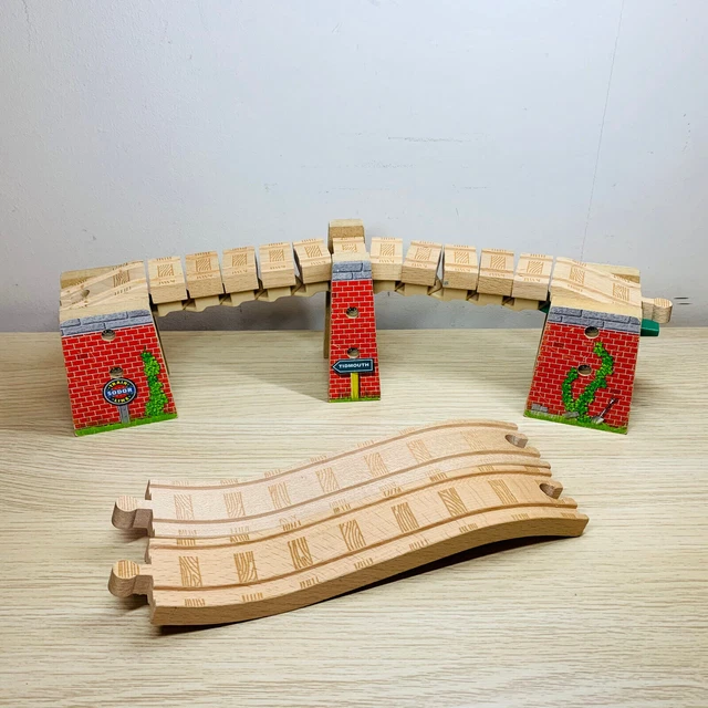WACKY TRACK BRIDGE - Thomas The Tank Engine & Friends Wooden Railway ...