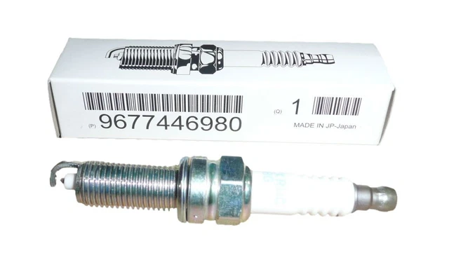 SPARK PLUG NEW Original 9677446980 Citroen DS3 Peugeot 308 1.6 THP EUR ...