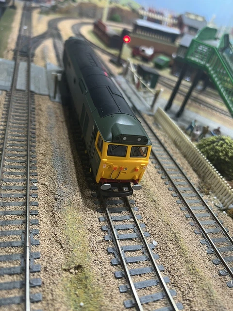 LIMA OO CLASS 50 DIESEL LOCO TRAIN BR GREEN "SIR EDWARD ELGAR" UNBOXED ...