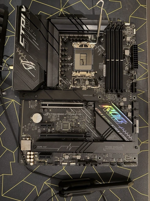 ASUS ROG STRIX B660-F Gaming WiFi LGA 1700 ATX Intel Motherboard £99.99 ...