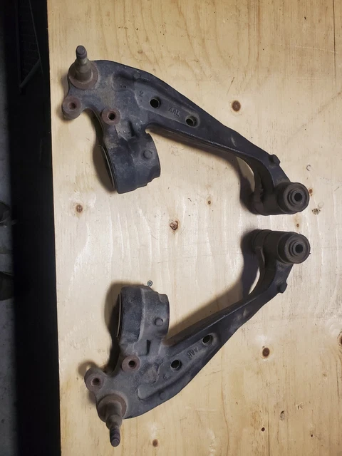 NISSAN R34 GTR Front Suspension Upright Left And Right Side EUR 445,71 ...