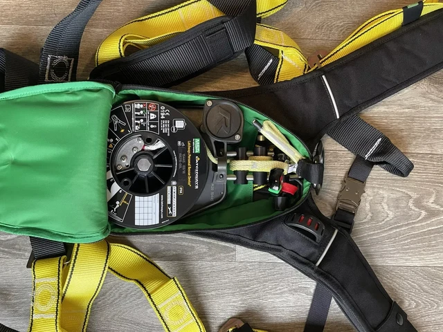 MSA LATCHWAYS 20 metre fall arrest personal rescue device with harness ...