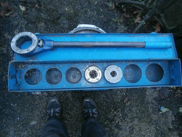 PRESTO MINOR 2000 M20 & M25 Pipe Threders And Ratchet In Good Useable ...