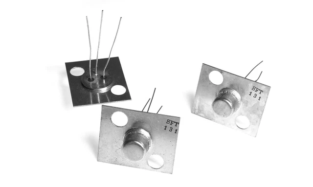 SFT131 GERMANIUM TRANSISTOR PNP 0.55W 20V 0.5A -- NOS (2 pieces) $3.56 ...