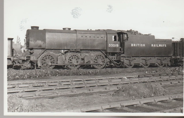CLASS Q1 33019 EASTLEIGH c1949 SOUTHERN REGION RAILWAY PHOTOGRAPH £1.50 ...