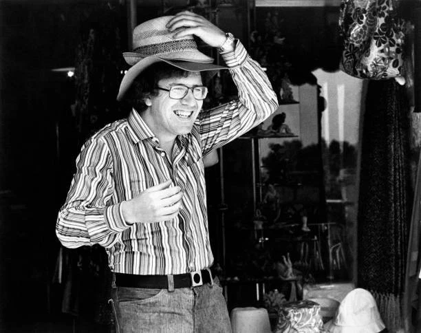 ITALIAN SINGER PEPPINO di Capri joking wearing two hats Capri 1970s Old ...