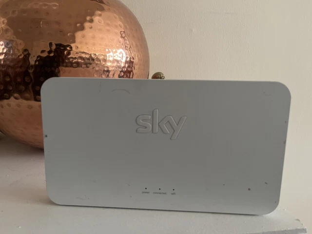 SKY Q WIRELESS Booster WiFi extender Model SE210 £40.00 - PicClick UK