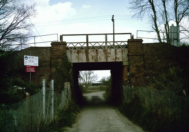 PHOTO 6X4 RAILWAY Bridge over farm track Great Pattenden Track leads ...