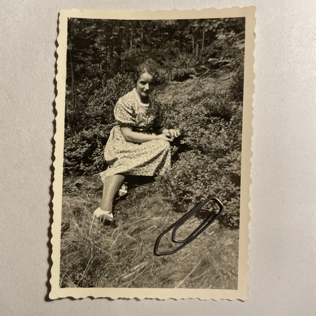 BDM 1942 BUND Deutscher Mädel Blitzmädchen Maid Frau Dame 9x6 Original ...