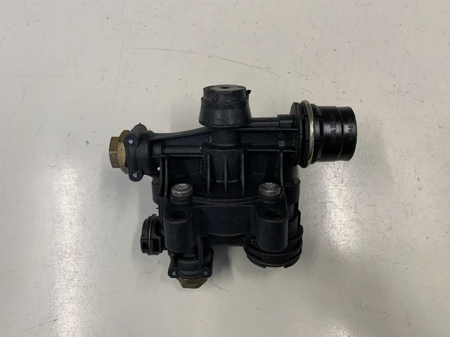 BREMSVENTIL FESTSTELLBREMSE A0054297044 Wabco Mercedes EUR 50,00 ...