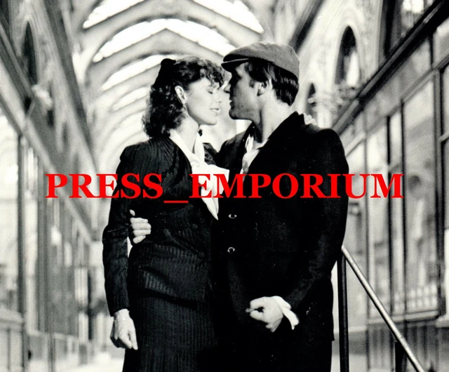 1977 Sylvia Kristel Gerard Depardieu Rene La Canne Photo Vintage Presse