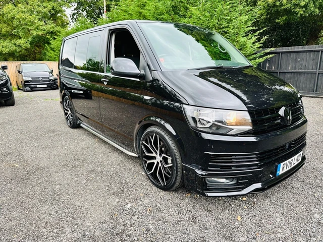 2018 VOLKSWAGEN TRANSPORTER T6 Kombi Highline Sportline Spec No Vat ...