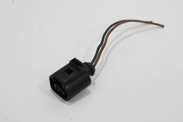 AUDI RS3 8P 2 Pin Wiring Connector and Short Length of Wire 1J0973702 £ ...