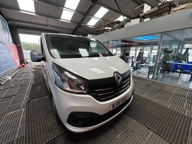 2015 RENAULT TRAFIC Vivaro Sl27 Business+ 1.6 Dci Moted Excellent ...