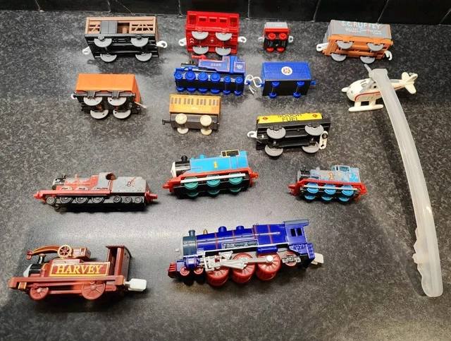 THOMAS THE TANK Engine & Friends Mixed Vintage Modern Train Bundle Non ...