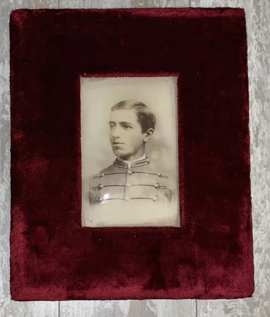 MILITARY MAN IN Uniform-Duane P. Cobb-1876-Velvet Bubble Convex-Thurber ...