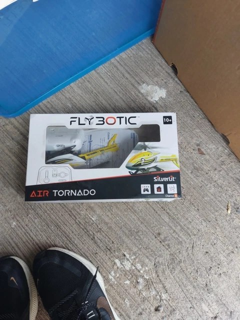 FLYBOTIC RC HELICOPTER Air Tornado Remote Control Helicopter Yellow £9. ...