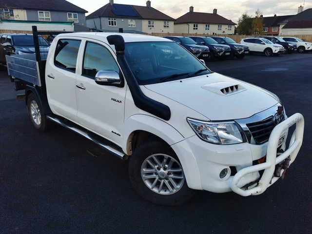 TOYOTA HILUX 2012 Invincible 3.0 4X4 Manual Dropside - 72.000 Miles! No ...